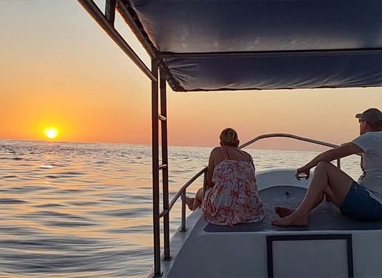Enjoy an amazing Sunset Tour in the Samara Bay
